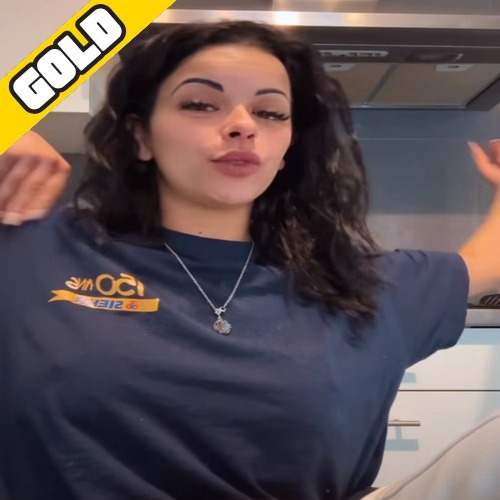 Kelly Cruz Kellycz67 - doss2star.com